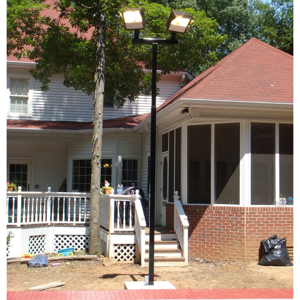 Douglas® Stand Alone LED Light System — Outdoor Workout Supply