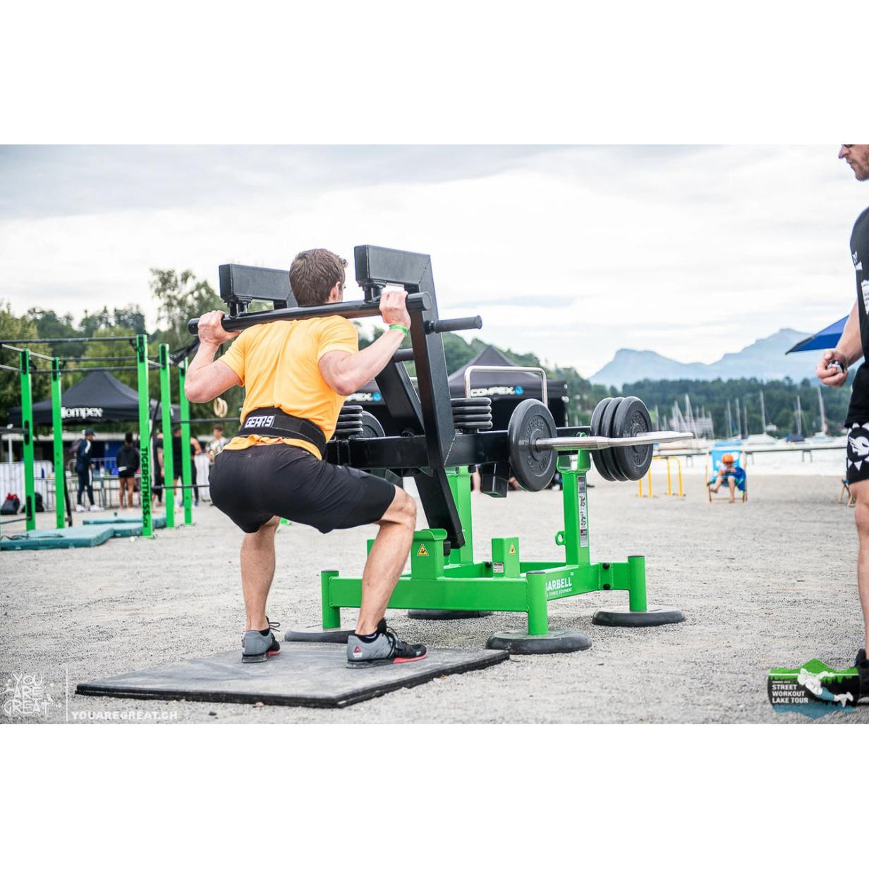 Street Barbell USA Bench Press (Outdoor Bench Press) — Outdoor Workout ...